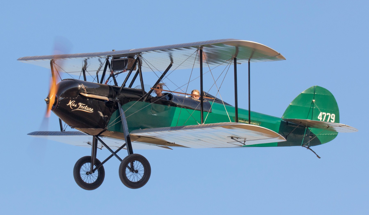 1927 WACO GXE / 10 “Miss Fortune” | Ala Doble Flying Collection